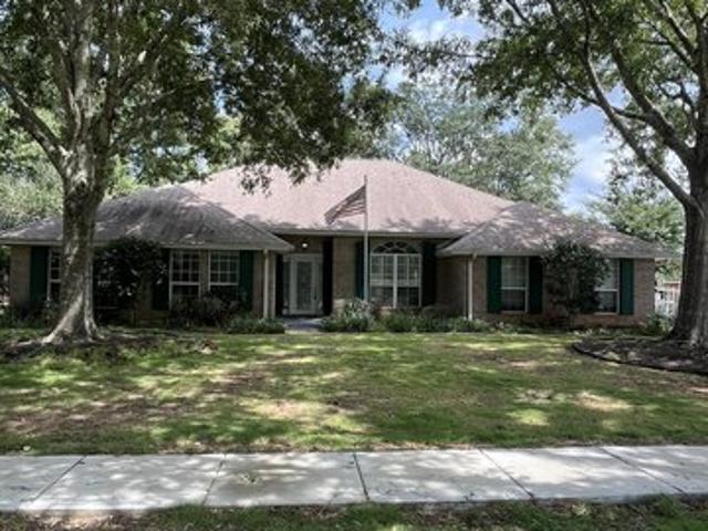 12700 Briarwood Dr, Foley, AL 36535