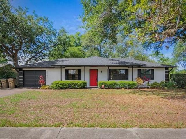 12701 Bogie Ct, Grand Island, FL 32735