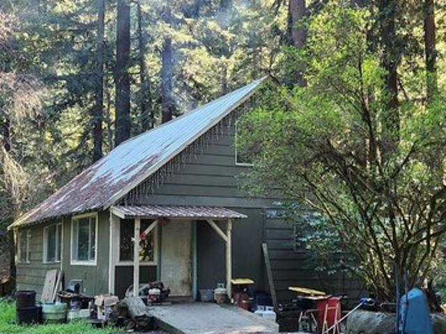 12701 Irmulco Rd, Fort Bragg, CA 95437