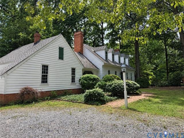 12701 Old Chestnut Circle
