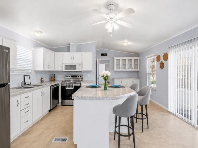 12701 Paradise View Court W