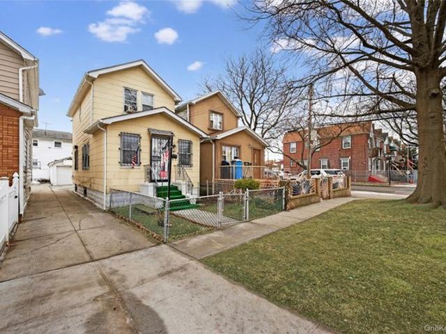 12704 th Ave, South Ozone Park, NY 11420