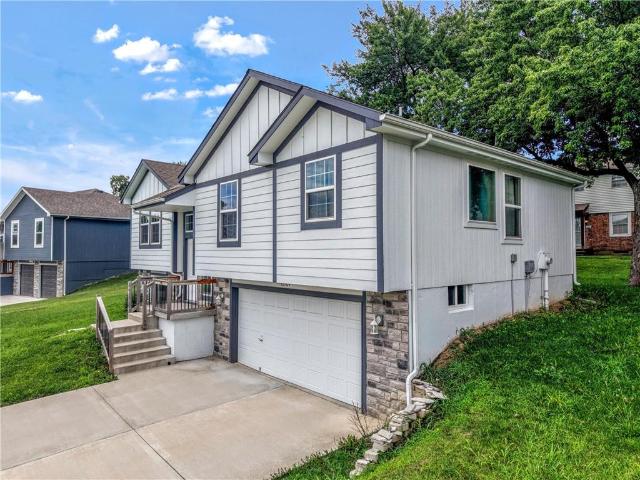 12704 Applewood Drive
