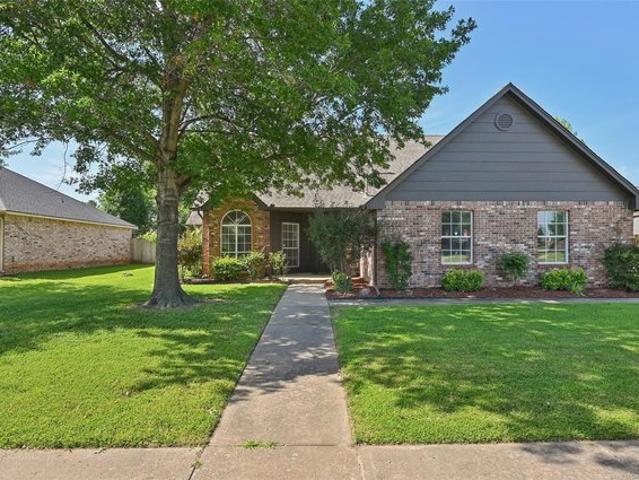 12704 E 78th St N, Owasso, OK 74055
