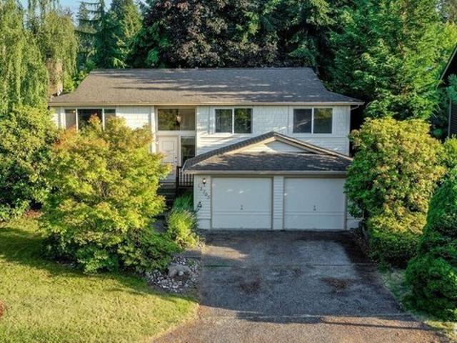 12705 SE 74th St, Newcastle, WA 98056