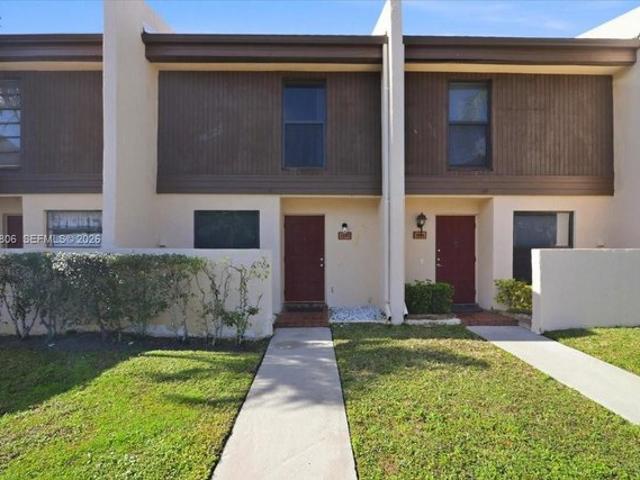 1270 NW 99th Ave Unit 60, Pembroke Pines, FL 33024