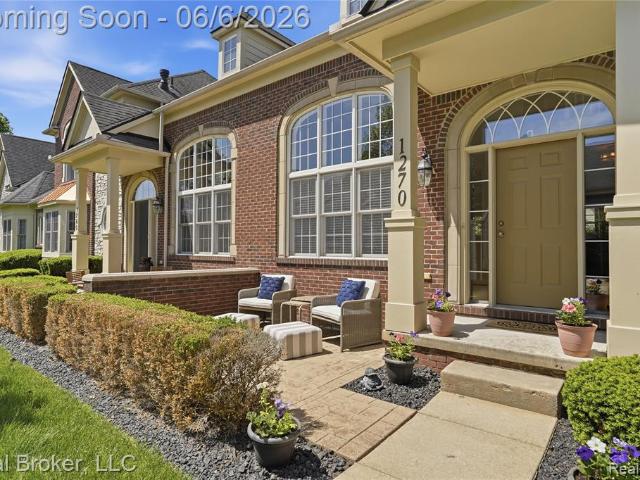 1270 Old Colony Lane