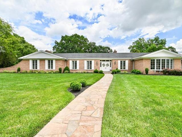1270 Balmoral Dr, Cincinnati, OH 45233