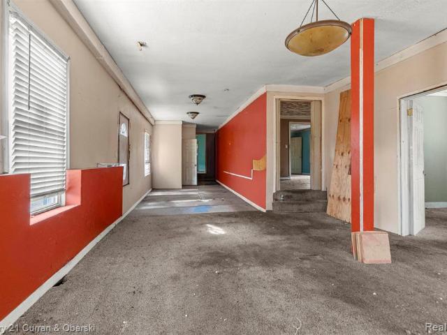 1270 E 1st Street