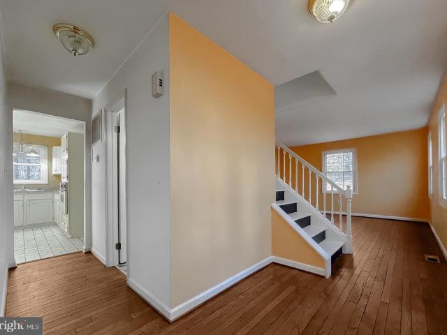 1270 Hollyberry Court