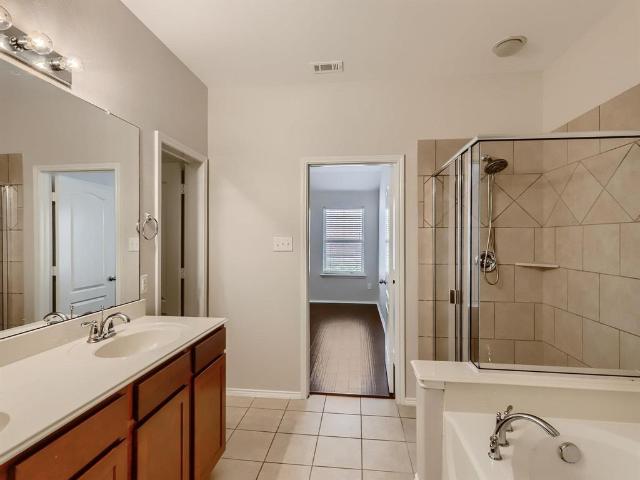 1270 Lasso Dr, Little Elm, TX 75068 | MLS #21319