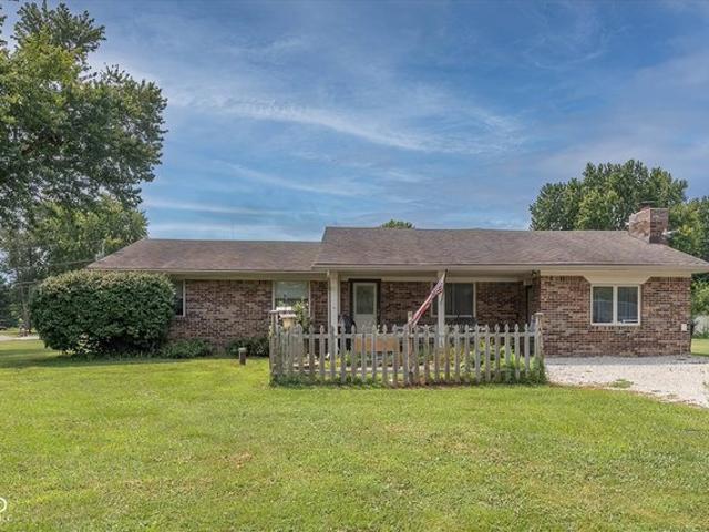 1270 Smokey Rd, Martinsville, IN 46151