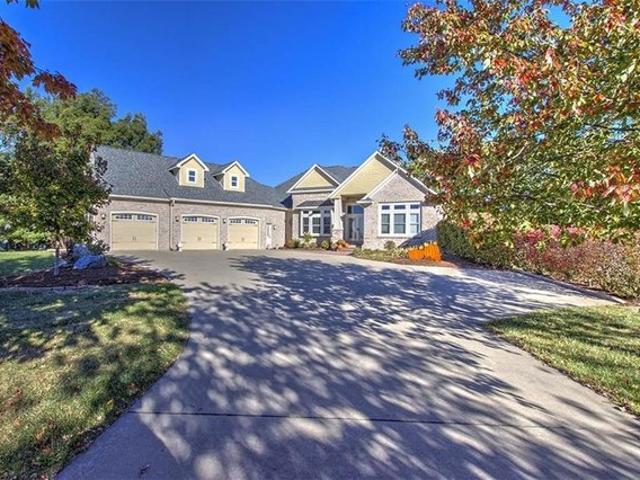 1270 W Hickory Point Rd, Decatur, IL 62526