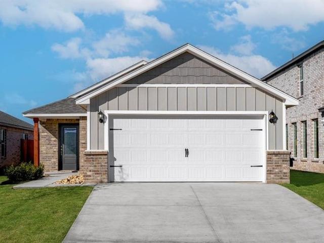 12713 Carrara Ln, Yukon, OK 73099