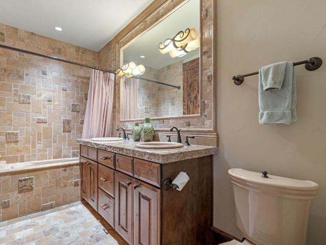 12710 Zurich Pl, Truckee, CA 96161 | MLS #20260