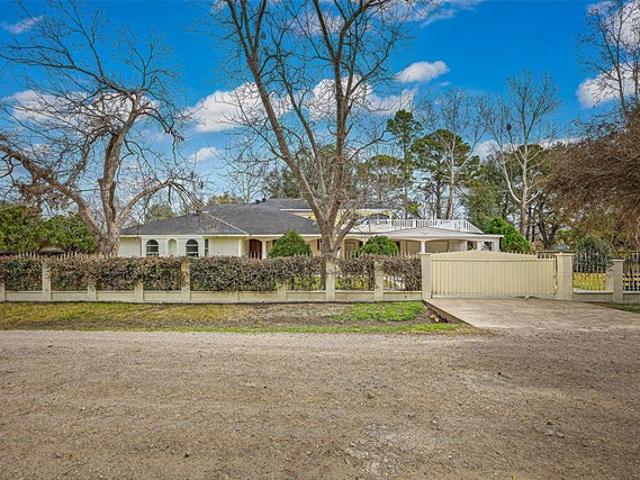 12710 McClosky St, Houston, TX 77037