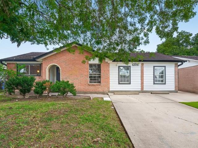 12711 Greenshire Dr, Houston, TX 77048