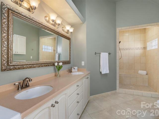 12711 Moores Chapel Rd, Charlotte, NC 28214 | MLS #4403