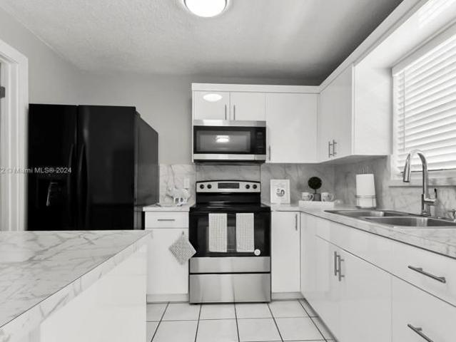 12711 SW 256th St, Homestead, FL 33032