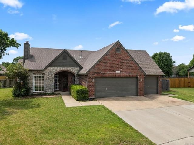 12712 E 89th St N, Owasso, OK 74055