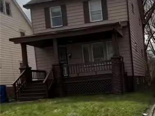 12712 LENACRAVE AVE, CLEVELAND, OH 44105 Single Family Residen.