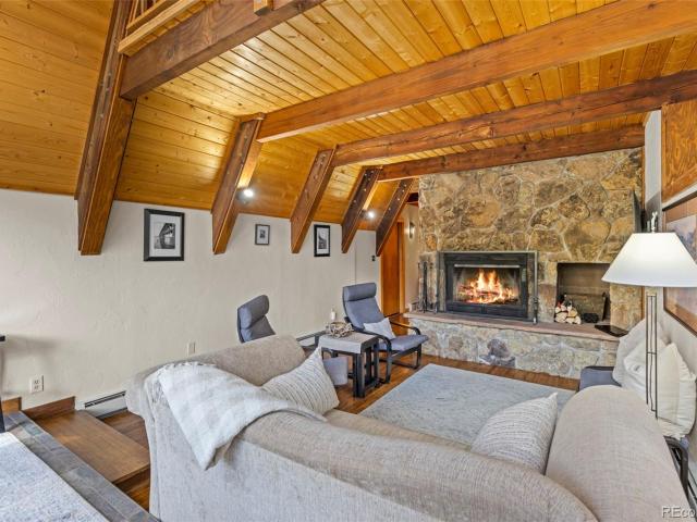 12715 E State Highway 82