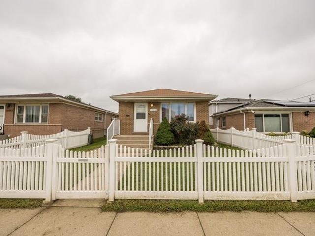 12716 S Saginaw Ave, Chicago, IL 60633