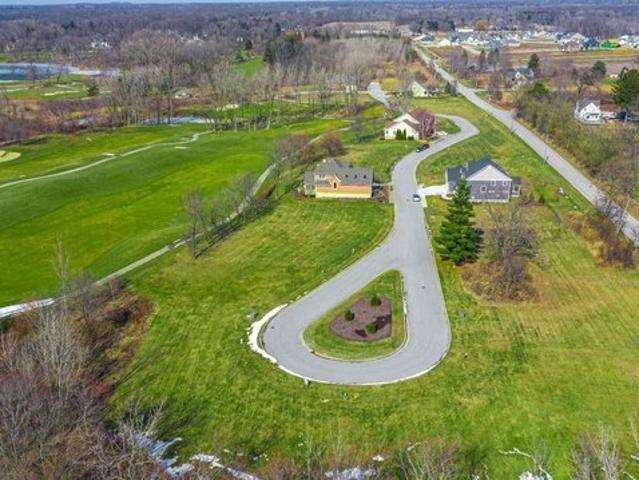 1271 Monterey Dr, Chesterton, IN 46304