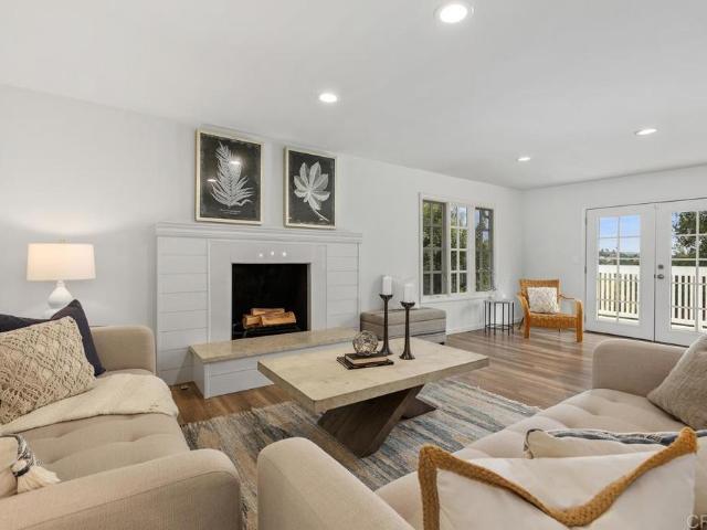 1271 Alta Vista Drive