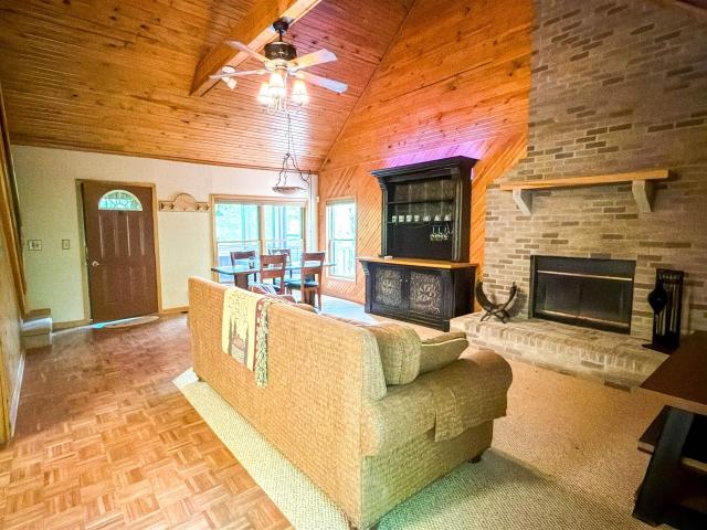 1271 Cedar Lane