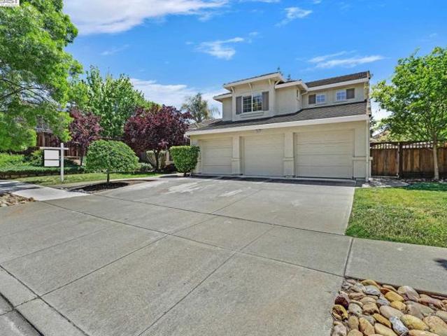 1271 Jessica Dr, Livermore, CA 94550
