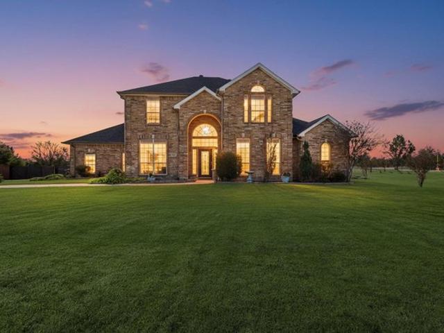 1271 Lone Star Blvd, Talty, TX 75160