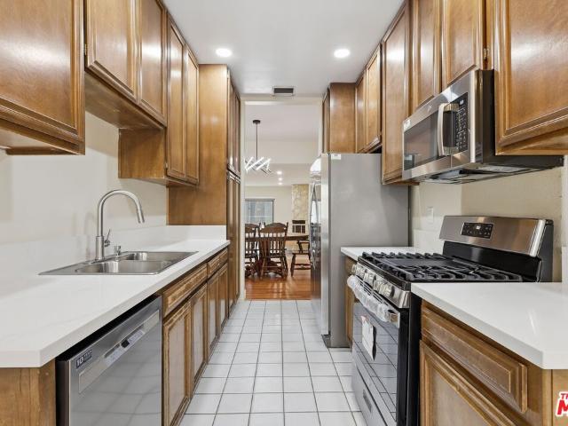 1271 Stoner Ave, Unit 208, Los Angeles, CA 90025 | MLS #25619 | Compass