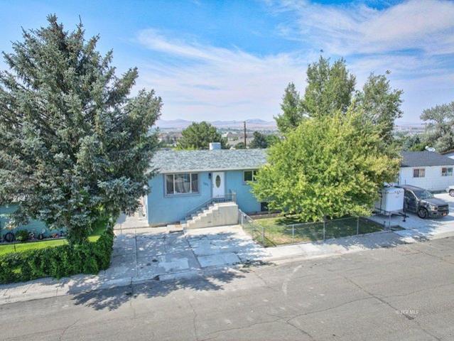 1271 Southside Dr, Elko, NV 89801