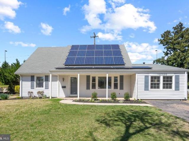 12720 Hoven Ln, Bowie, MD 20716
