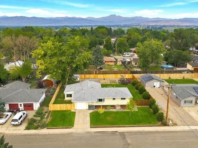 12721 Woodland Dr, Longmont, CO 80504
