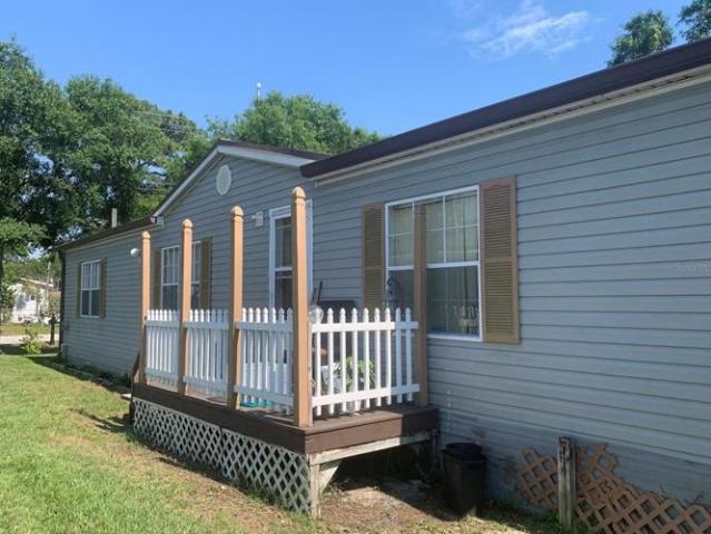 12722 4 Oaks Rd, Tampa, FL 33624
