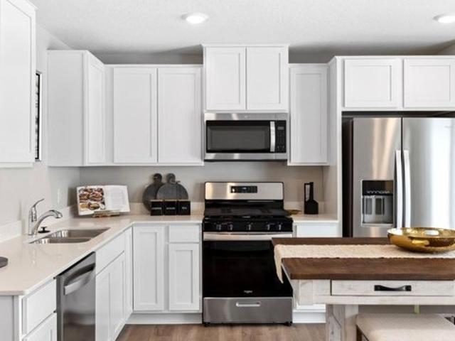 12722 Ashbury Dr, Rogers, MN 55374