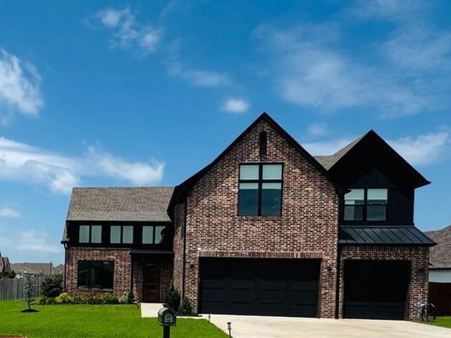 12722 S Maplewood Ave E, Bixby, OK 74008