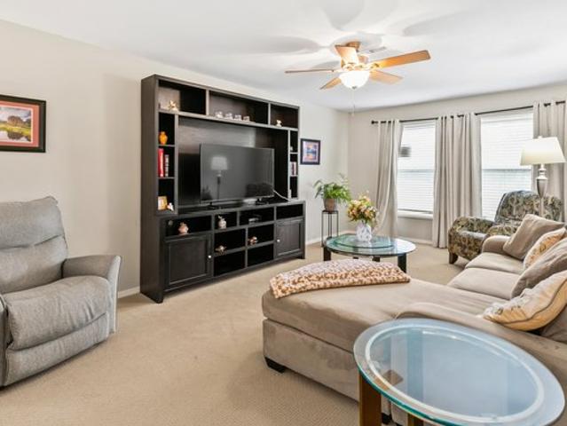 12727 W Dodge Rd Apt 133C, Omaha, NE 68154