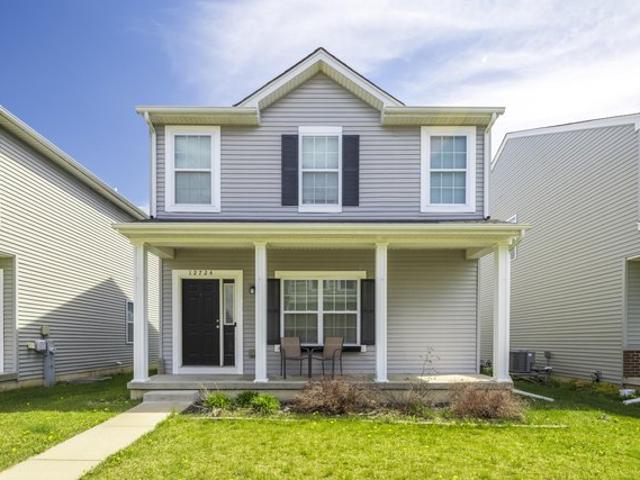 12724 Rutledge St, Crown Point, IN 46307