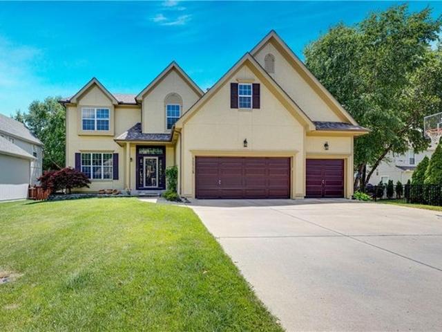 12725 W 138th St, Overland Park, KS 66221