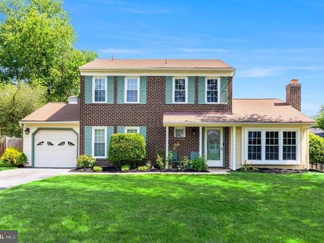 12728 Builders Rd, Herndon, VA 20170