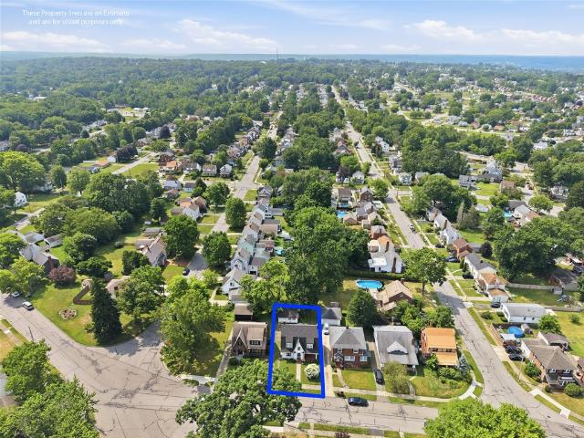 1272 Glenwood Dr