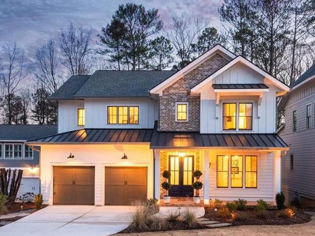 1272 Hayes Dr SE, Smyrna, GA 30080