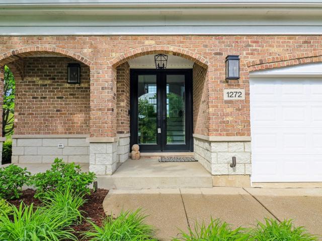 1272 Lake Shore Drive