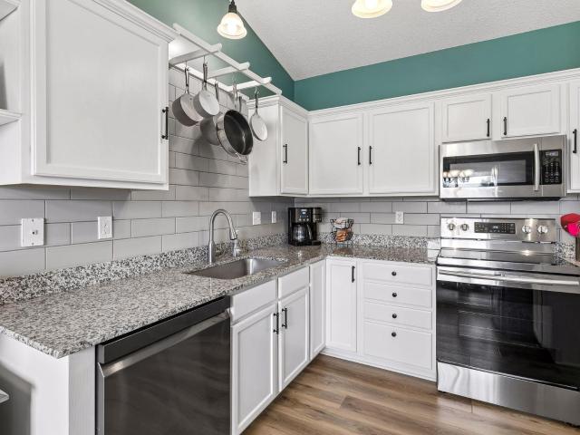 1272 Prairie View Trail