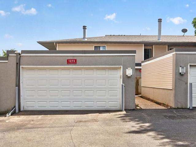 1272 Trailwood S, Hopkins, MN 55343