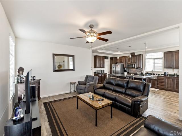 1272 Villa SPC 76
