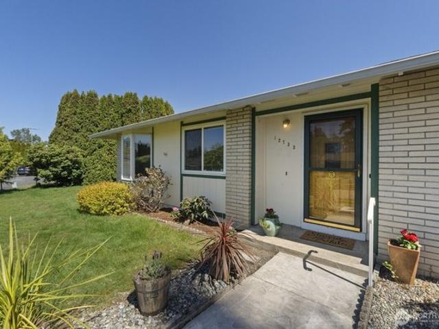 12733 SE 167th St, Renton, WA 98058